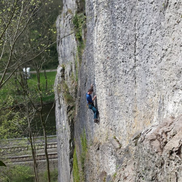 Klimmen in Rocher de la Vièrge (Comblain-la-Tour) | NKBV